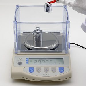 Digital Lab Balance - FA2204 - Avery Pakistan